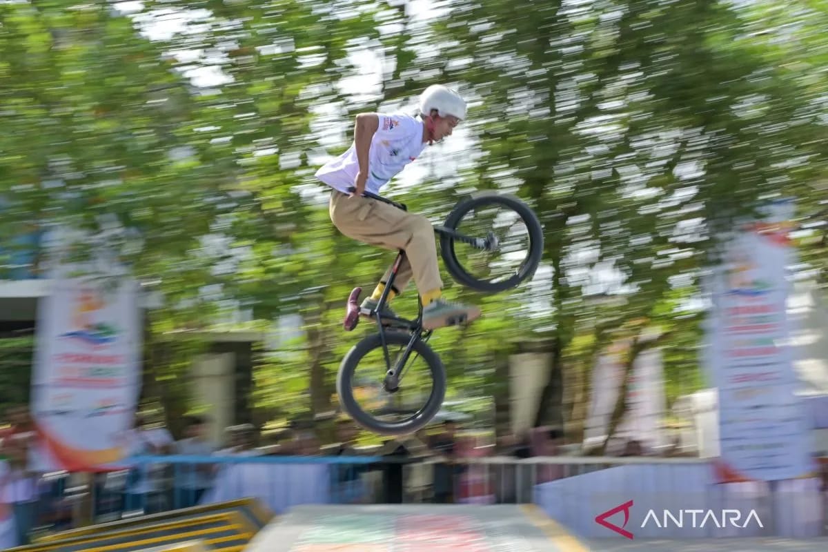 Rafelino Rahendra Persembahkan Emas ASEAN BMX Racing Cup 2025, “Momentum Luar Biasa” - Wartabanjar