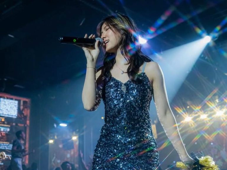 Penyanyi Leona Zhen Siap Guncang Malam Puncak HST Expo 2025 di Barabai ...