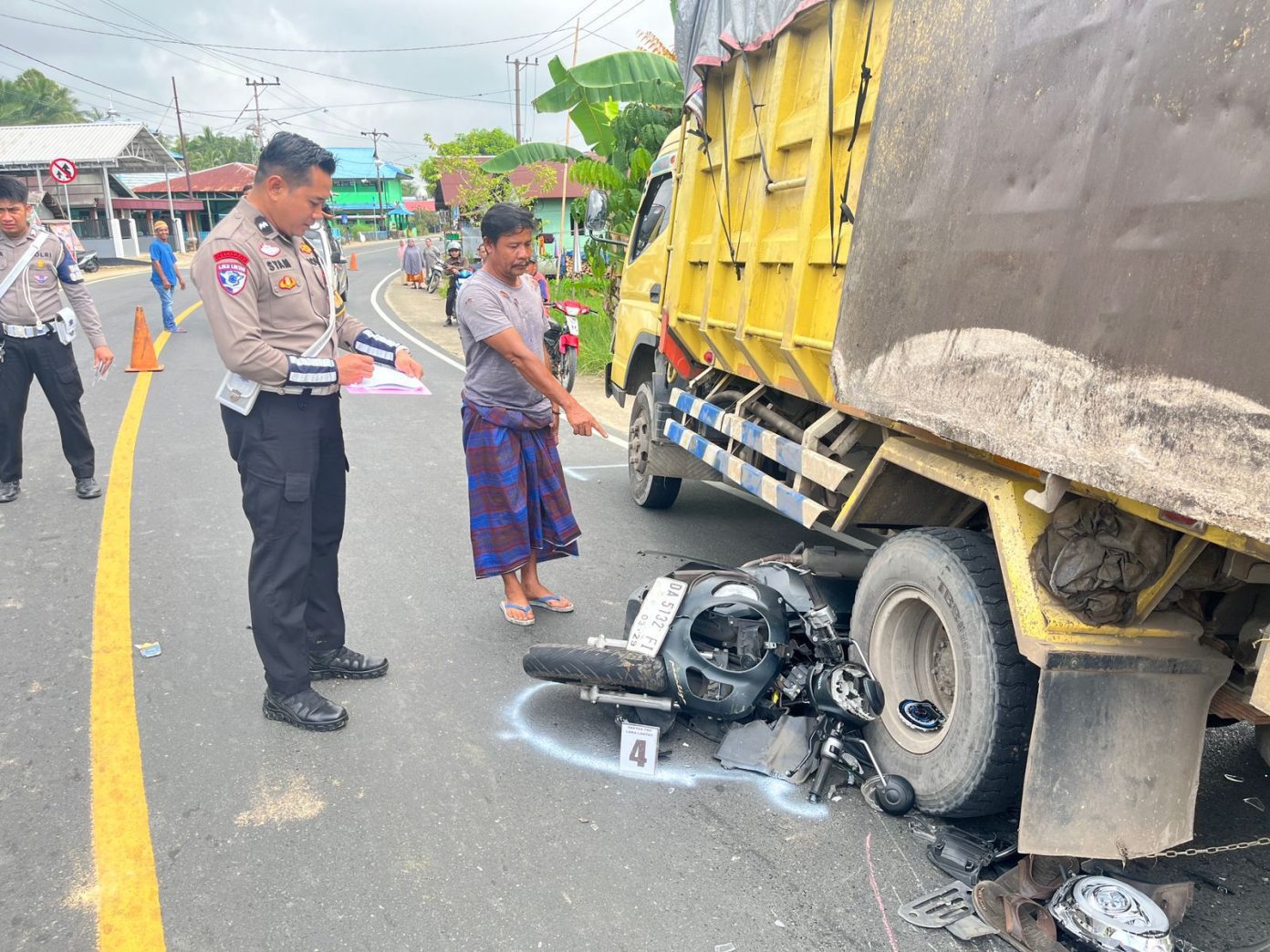 Motor Tabrak Truk di Tikungan Binjai Pirua HST, Korban Luka dan Kasus ...