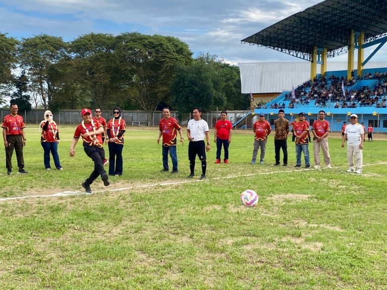 Bupati HST Cup 2026 Resmi Dibuka, 64 Tim Perebutkan Hadiah Rp125 Juta ...
